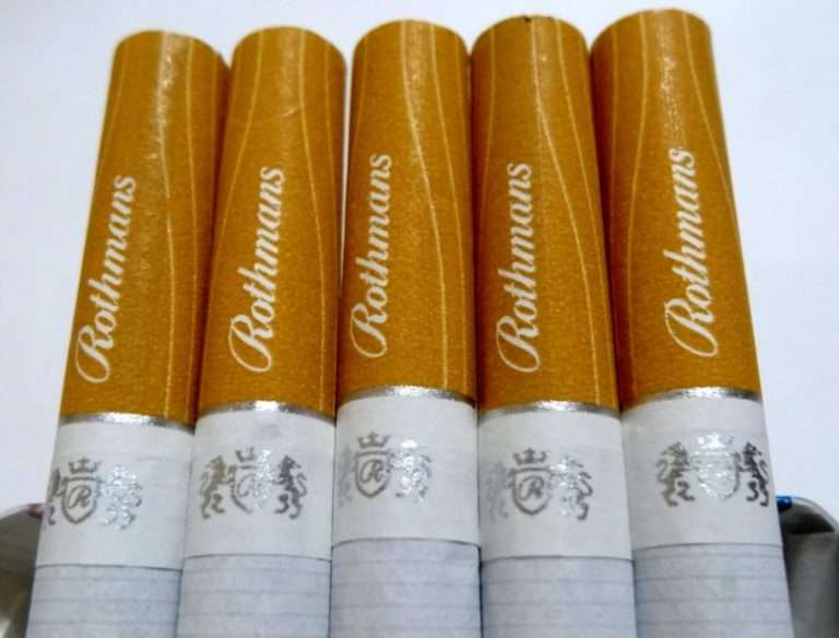 Tasting Rothmans cigarettes. - CigsSpot